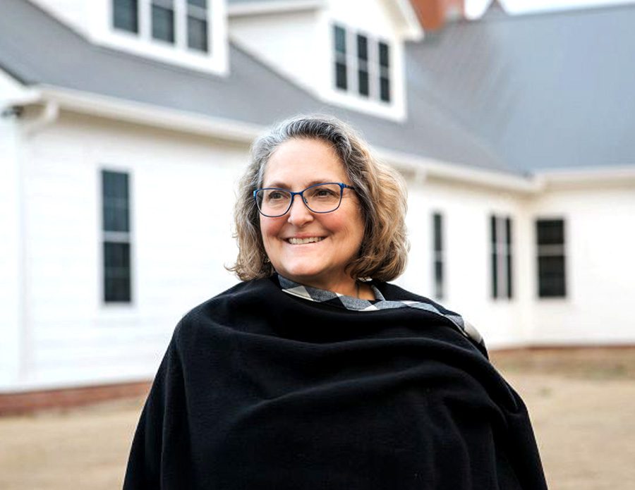 Leigh Bortins Bio | CC Home Office